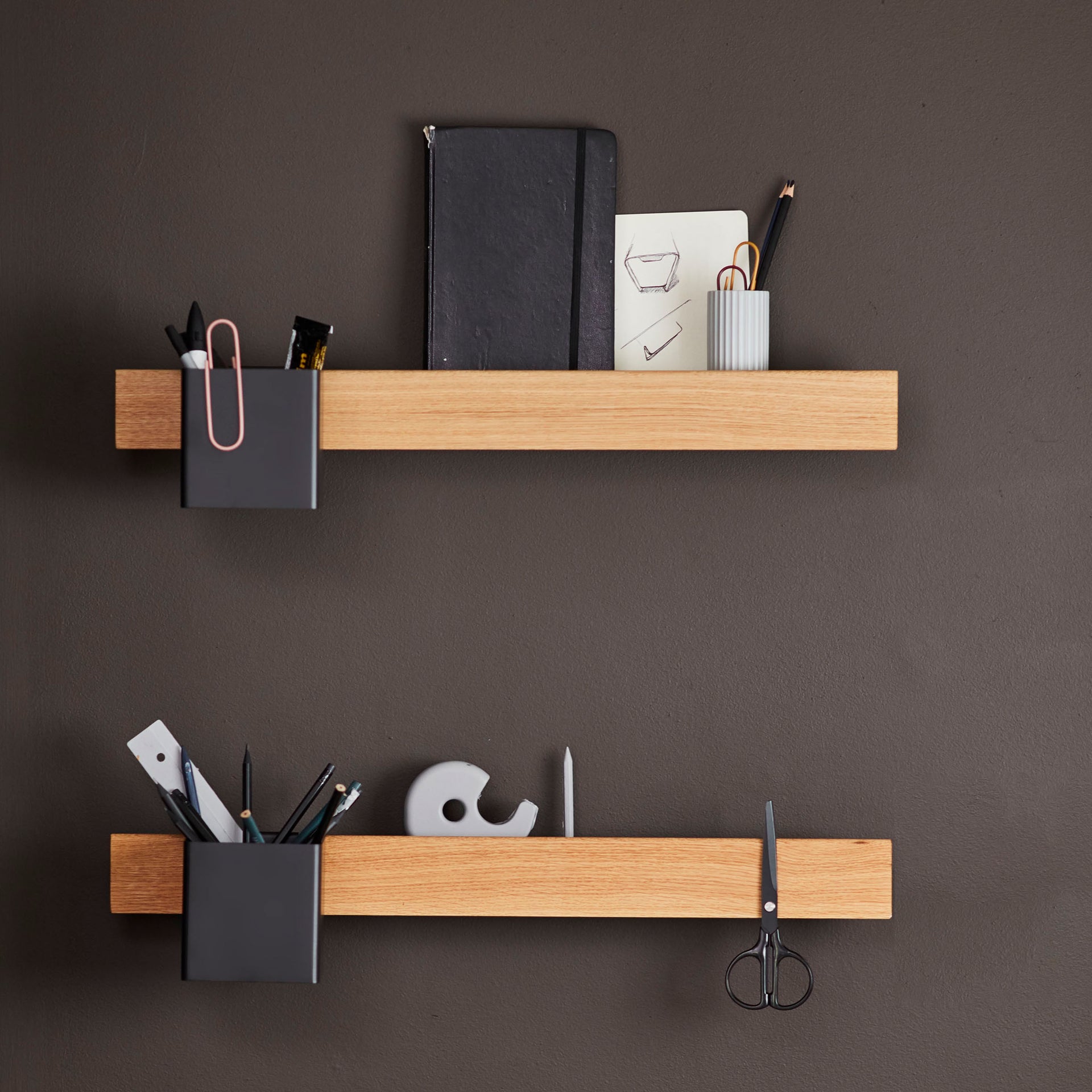 Flex magnetic shelf 60 oak/ black – Gejst Design